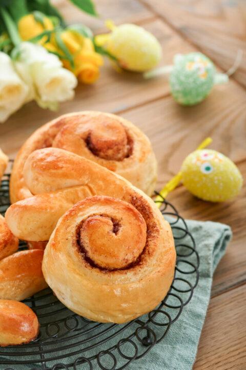 Easter Bunny Cinnamon Rolls - Best Baking Tips